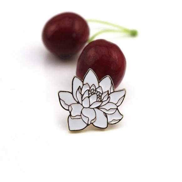 Jewelry | 525 White Lotus Flower Pin | Poshmark